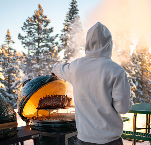 Winter Grilling Tips: Expert Advice for Cold-Weather BBQ – Snake River ...